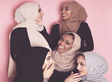 The History and Evolution of Modest Islamic Clothing – Arabic attire