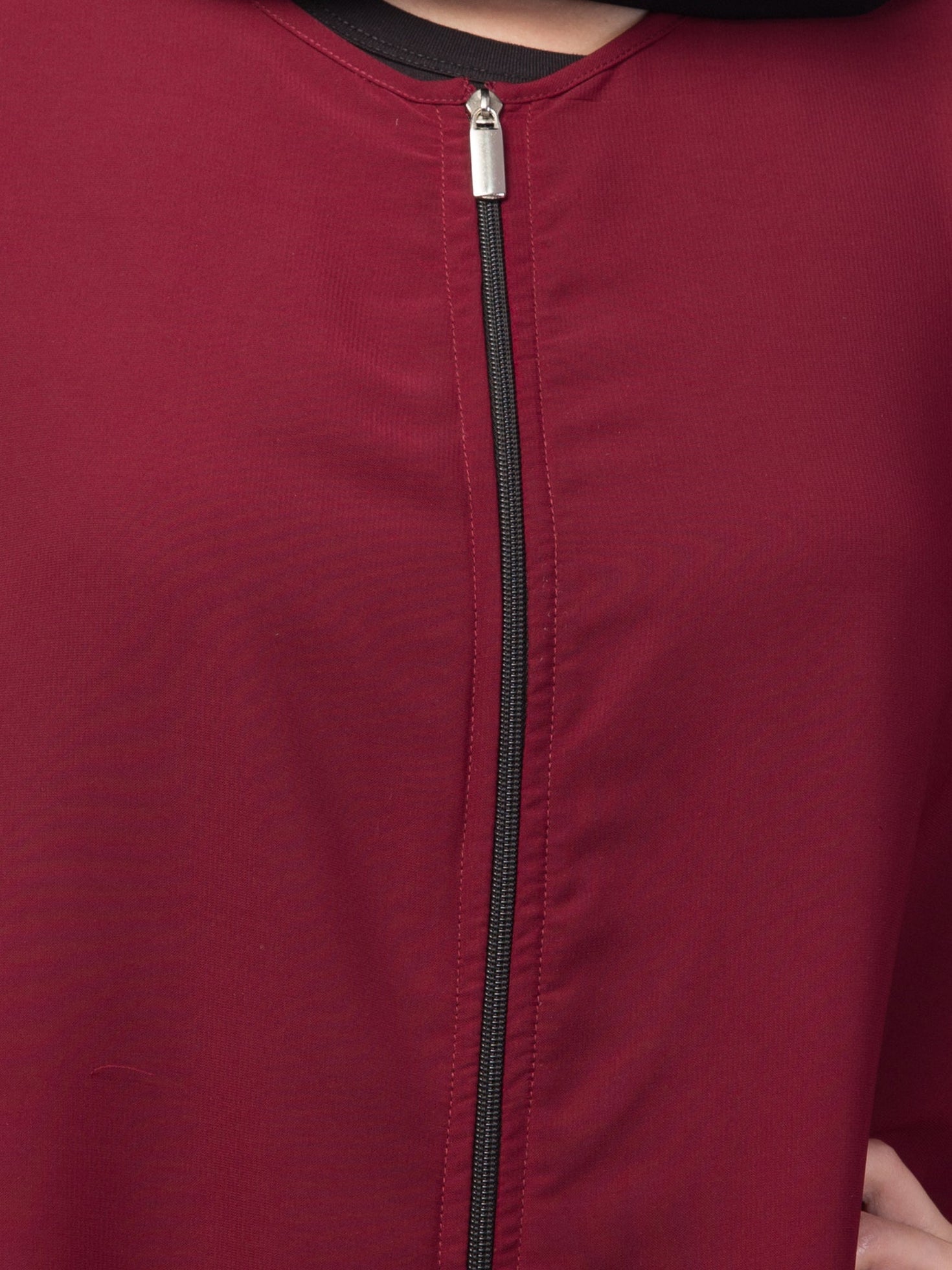 Muslimah Basic Abaya with Zipper for Everyday Life In the Color Maroon ...